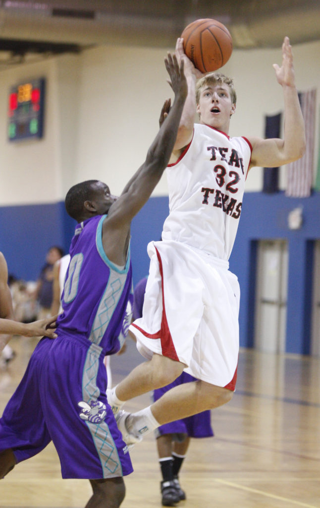 KU hoops commit Zach Peters to also tackle football in senior year of ...